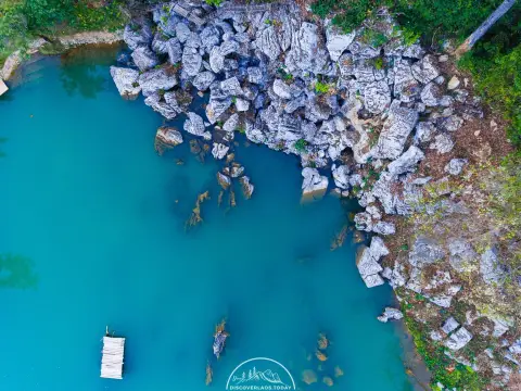 BLUE LAGOON 4
